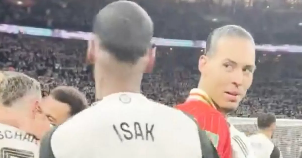 Virgil Van Dijk breaks silence in a Viral Alexander Isak chat talking ...